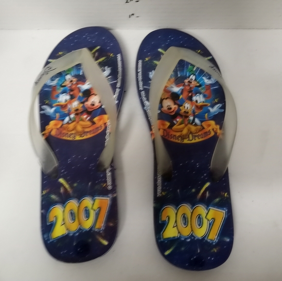 Disney | Shoes | 207 Wdw Walt Disney World Flip Flops Size Large 90 ...